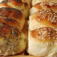 Seeded Snail Rolls--a Bread Machine Recipe | Salad in a Jar