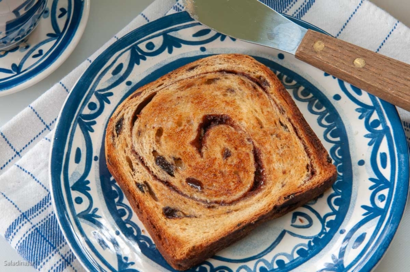 Bread Machine Cinnamon-Raisin Bread (Oven-Baked)