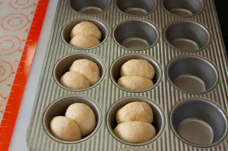 Soft Yeast Cornbread Rolls (Bread Machine Recipe)