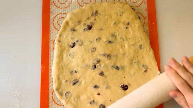 Bread Machine Dried Fruit Bread: Soft and Packed with Flavor