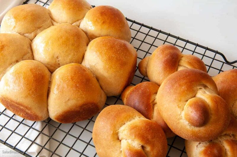 White Whole Wheat Dinner Rolls (Bread Machine Instructions)